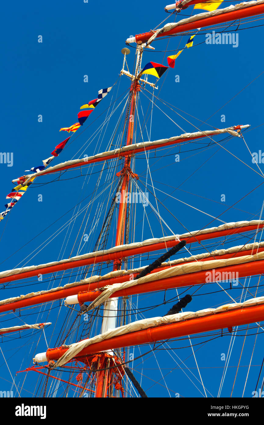 Masts of sailing boat Stock Photo - Alamy