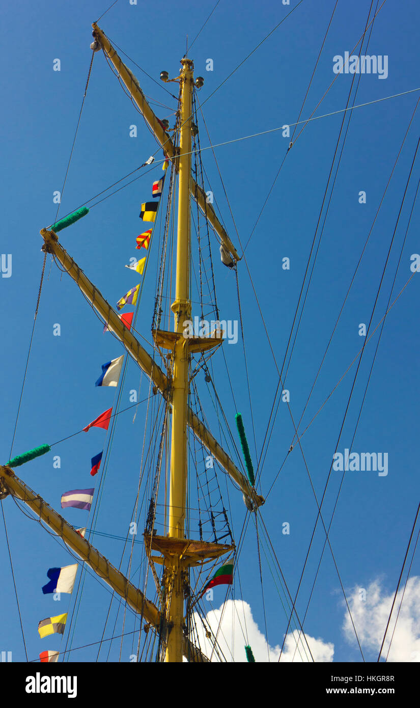 Detail mast wooden sailing boat hi-res stock photography and images - Alamy