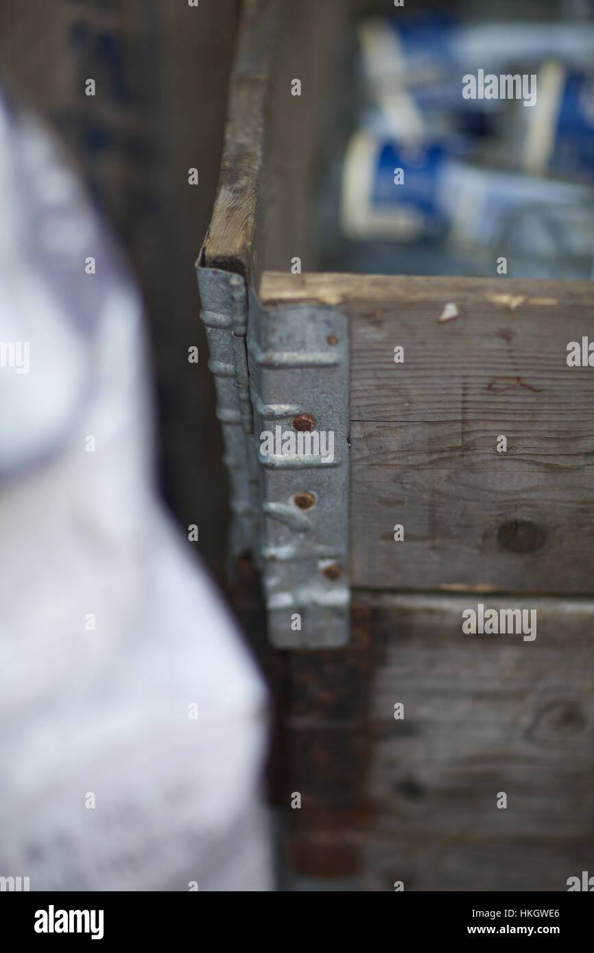 Rough wood crate hi-res stock photography and images - Alamy