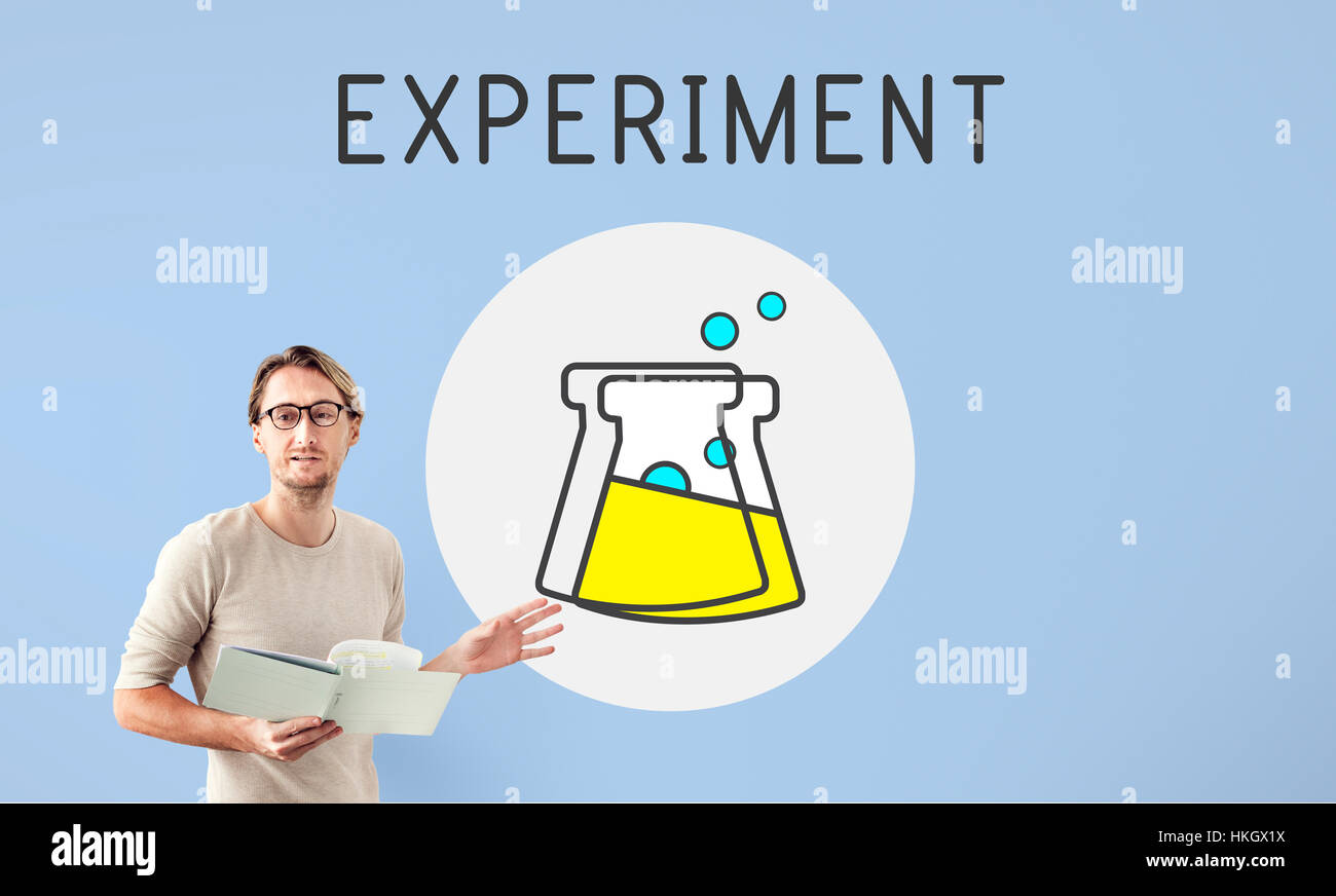 Lab experiment hi-res stock photography and images - Alamy