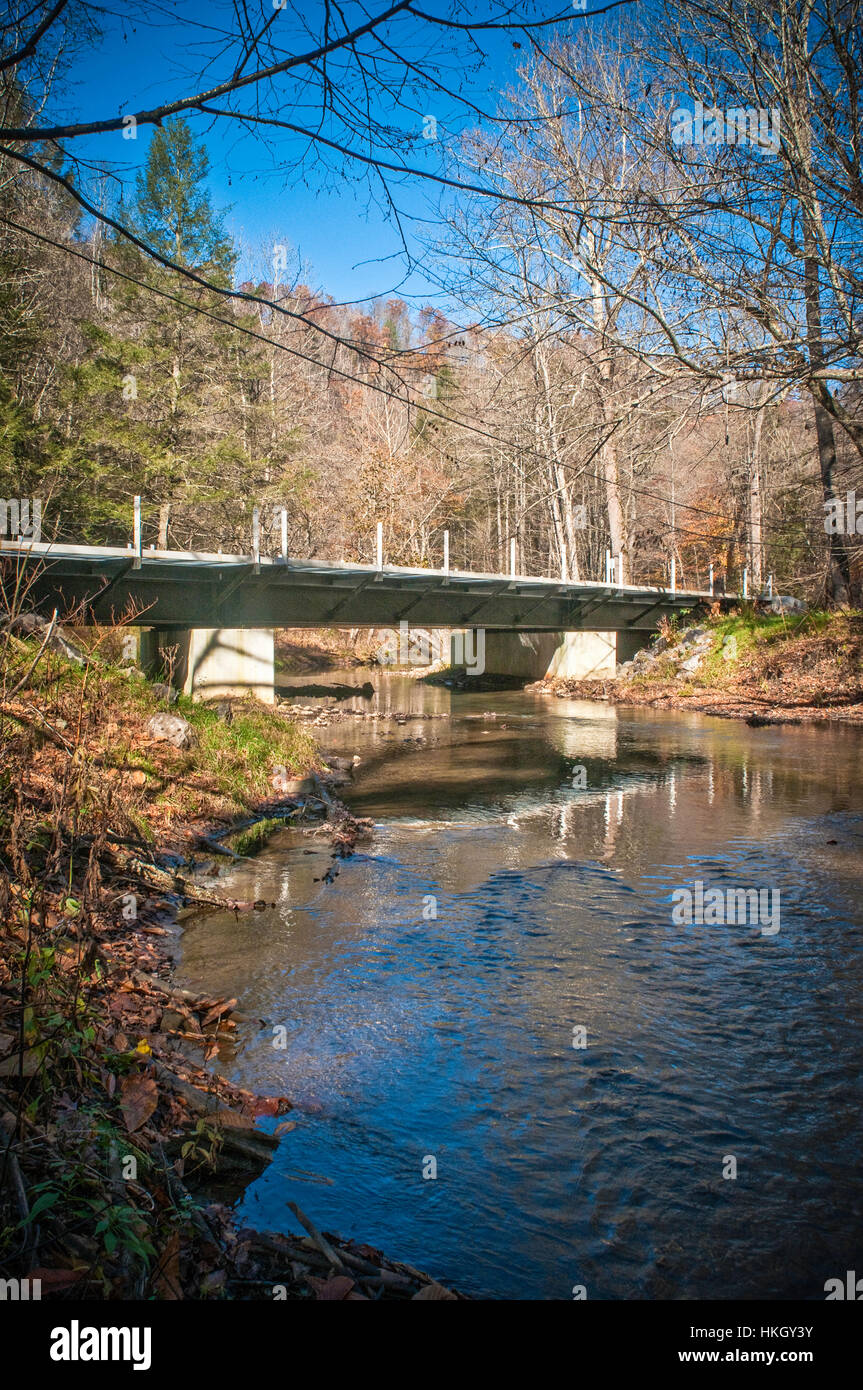 New railroad bridge over stream Stock Photo - Alamy