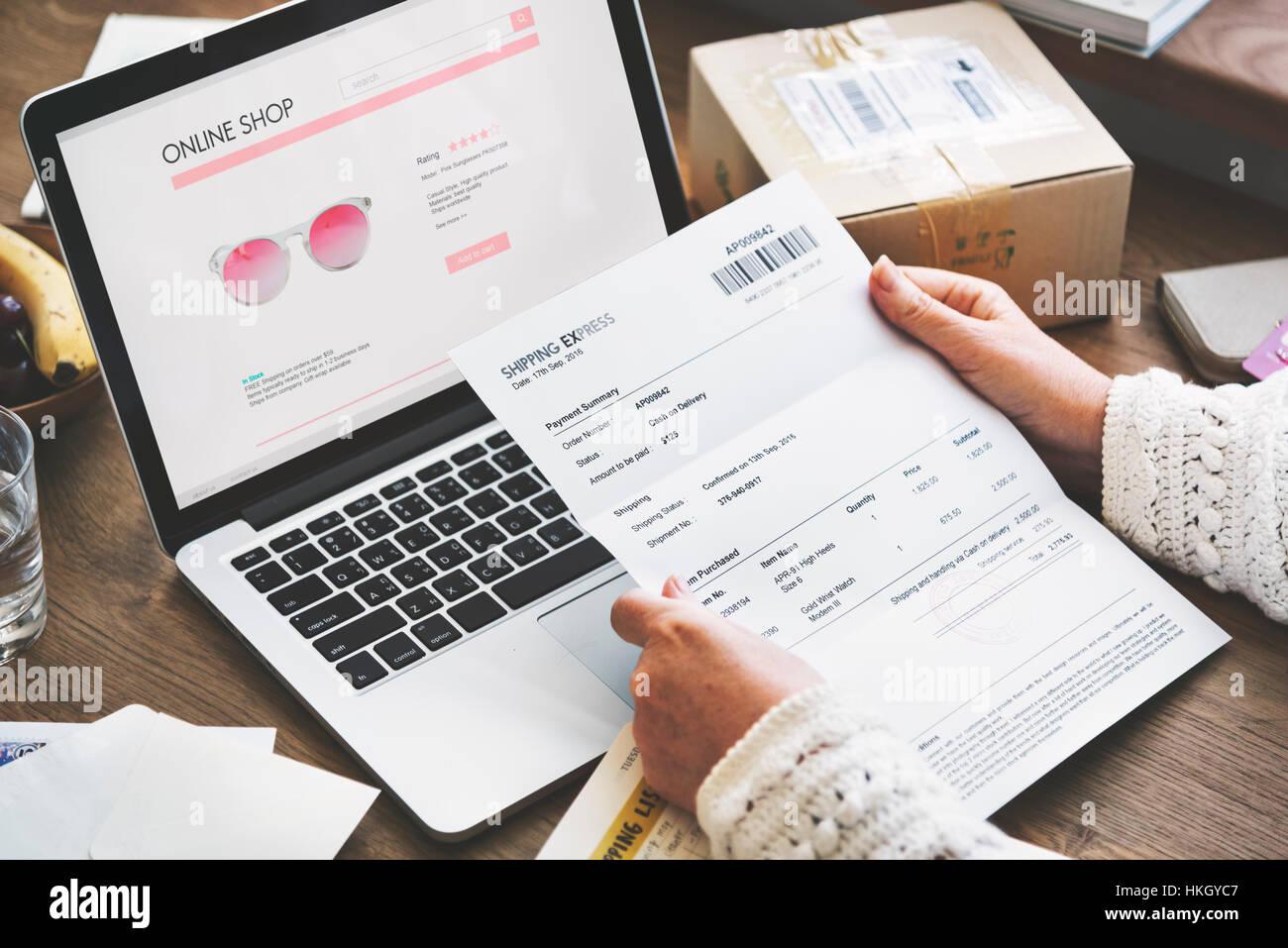 Online Shopping Purchase Connection Website Concept Stock Photo - Alamy