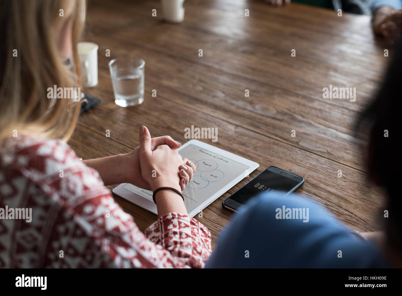 Meeting Table Networking Sharing Concept Stock Photo - Alamy