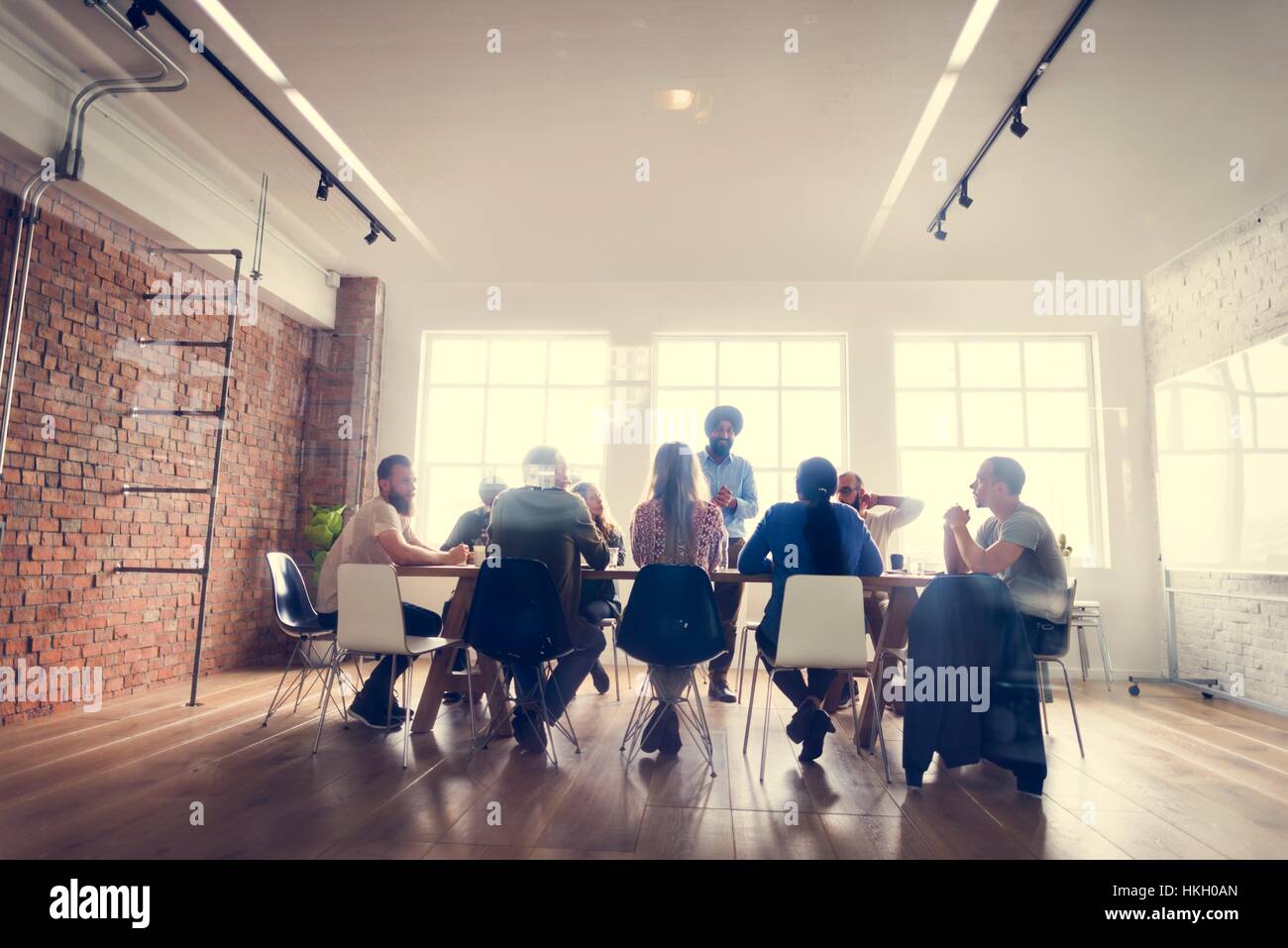 Meeting Table Networking Sharing Concept Stock Photo - Alamy