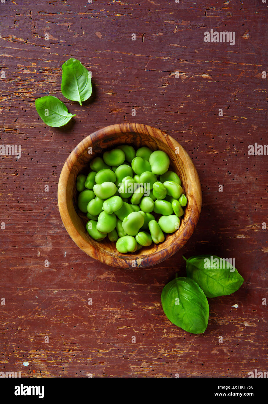 raw broad beans Stock Photo - Alamy