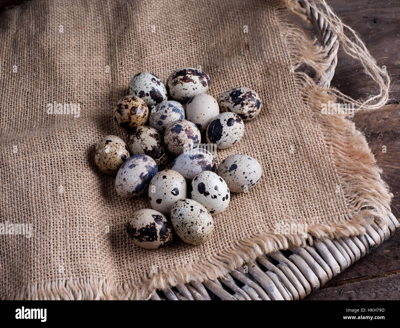Rustic background quail small hi-res stock photography and images - Alamy