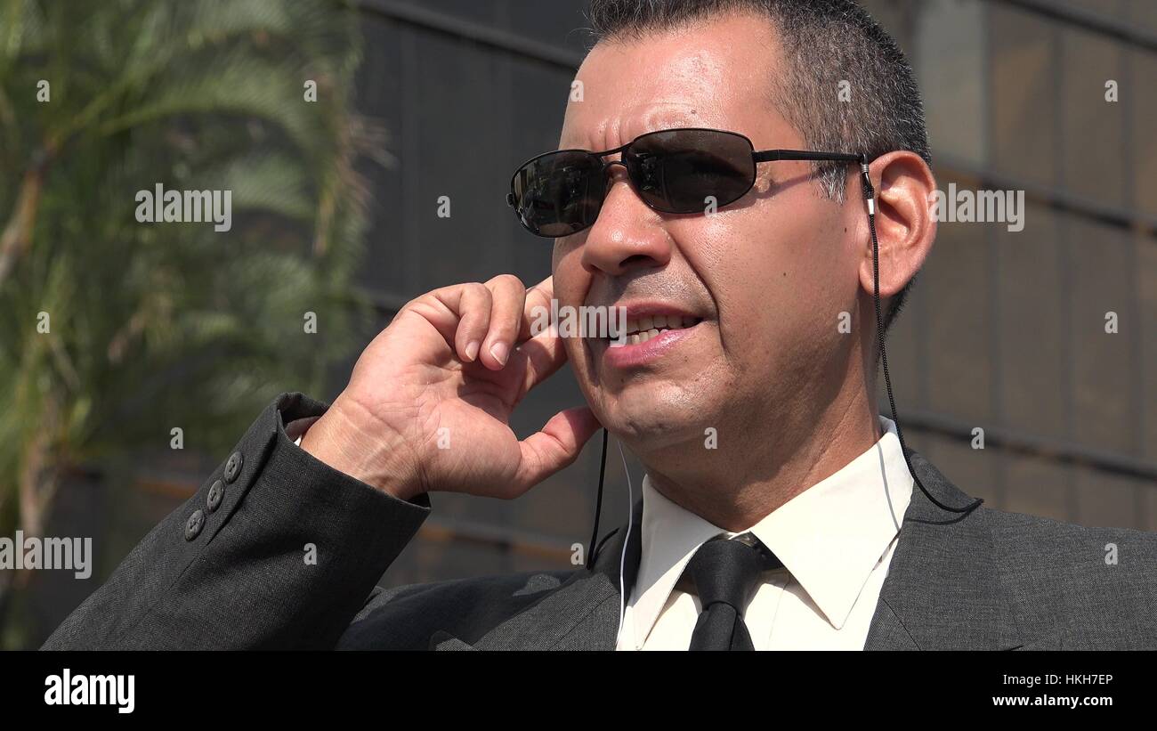 Fbi Or Secret Service Agent Stock Photo - Alamy