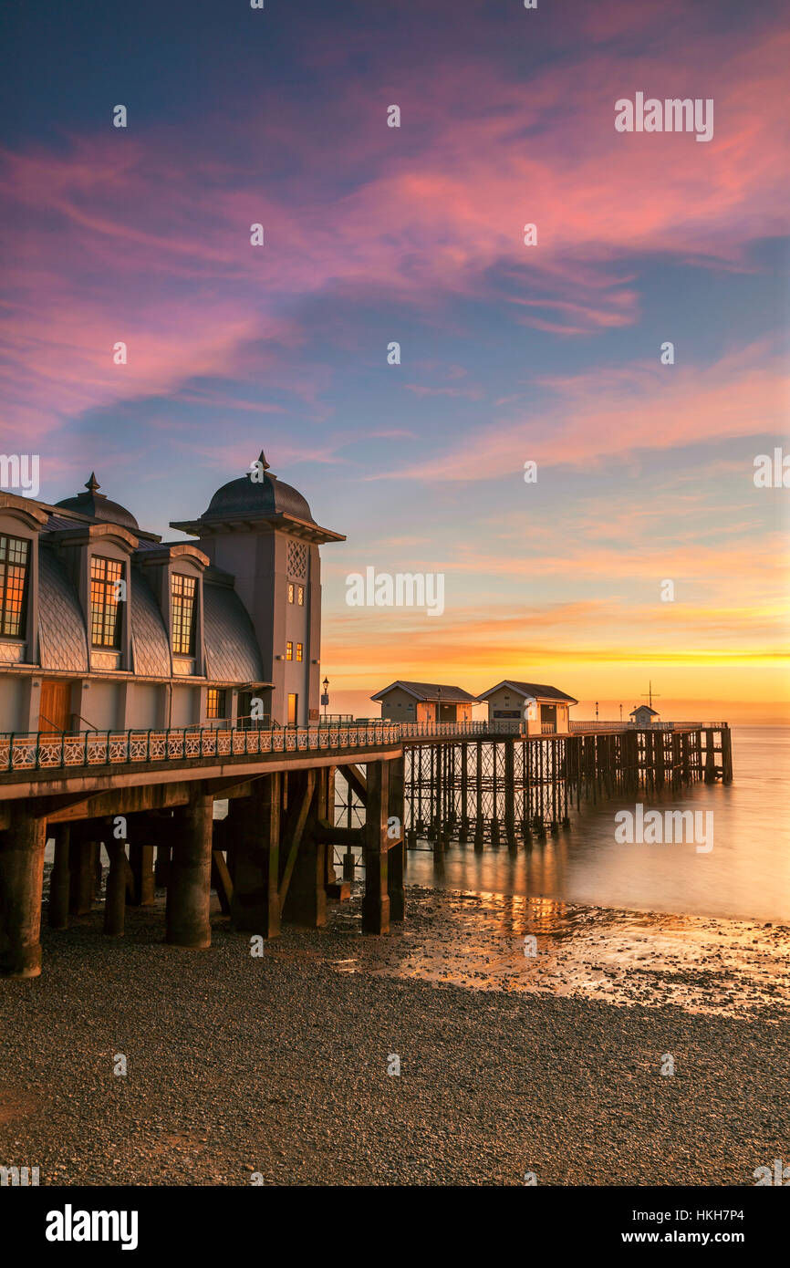 Penarth Pier, Penarth, Cardiff, Wales, UK Stock Photo - Alamy