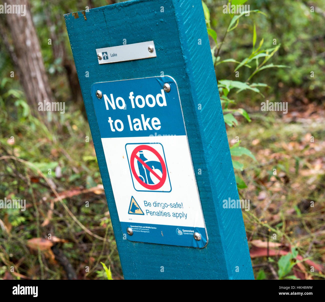 Dingo warning sign hi-res stock photography and images - Alamy