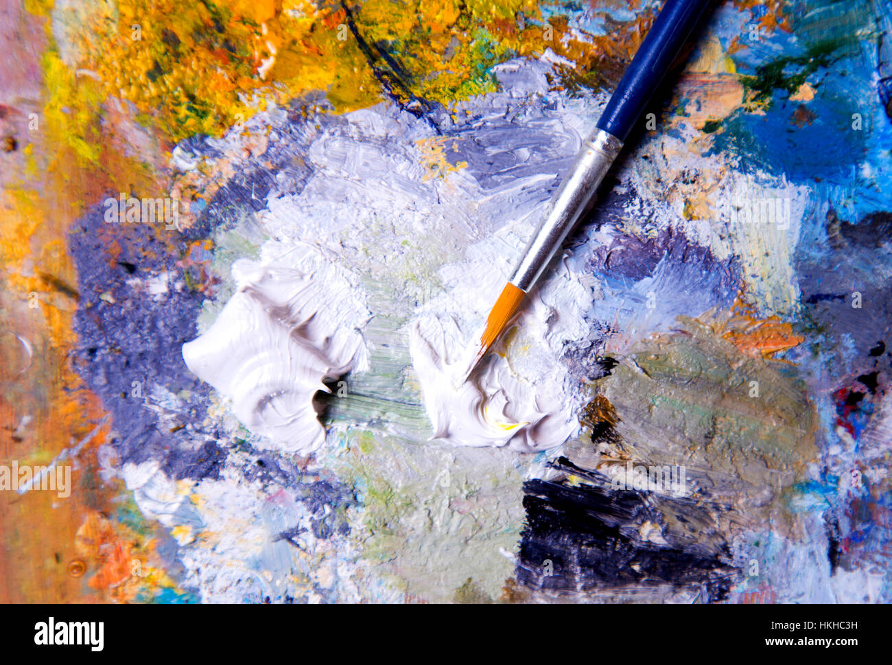 Oil painting brush hi-res stock photography and images - Alamy