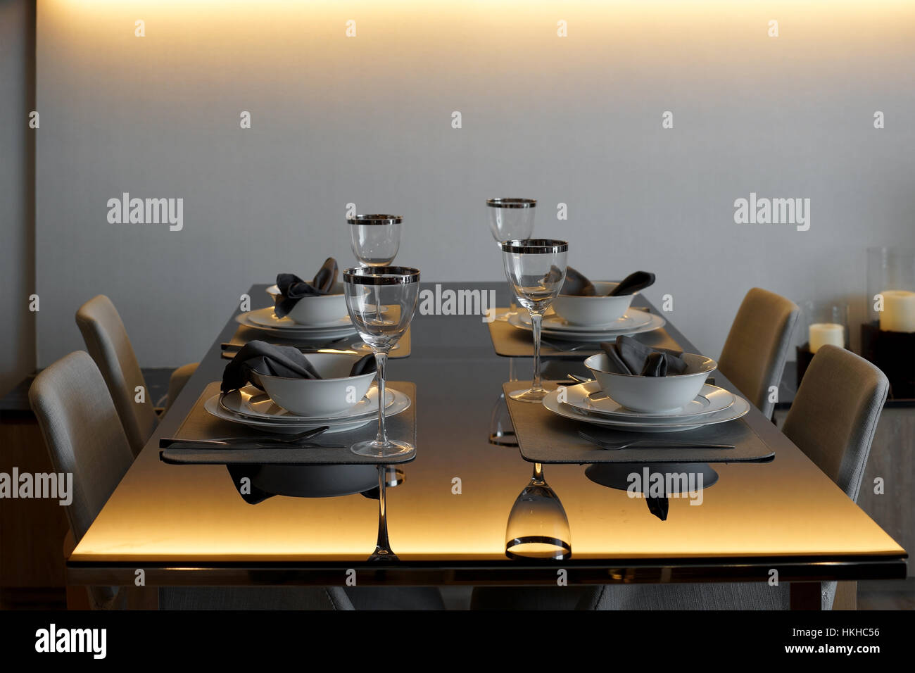 interior designs, home dinner table place setting Stock Photo - Alamy