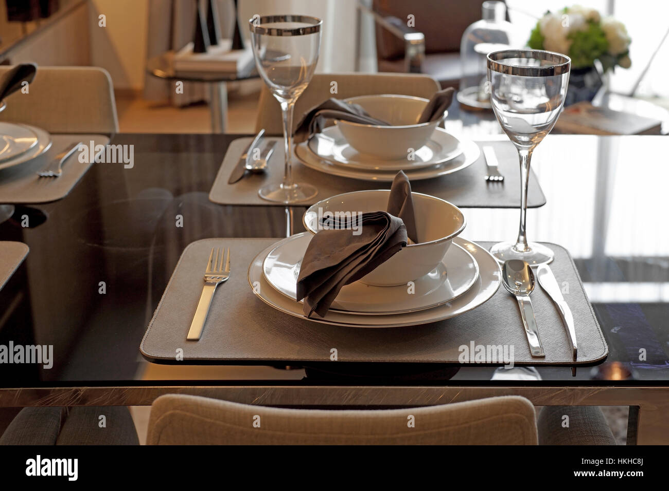 interior designs, home dinner table place setting Stock Photo - Alamy