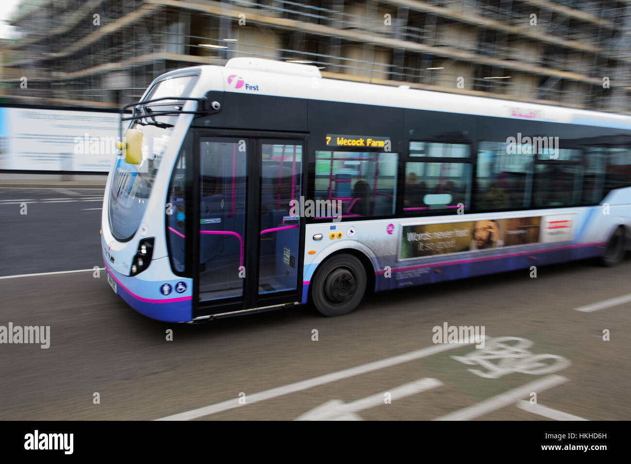 Bus travelling along Clarence Parade, Southsea, UK Stock Photo - Alamy