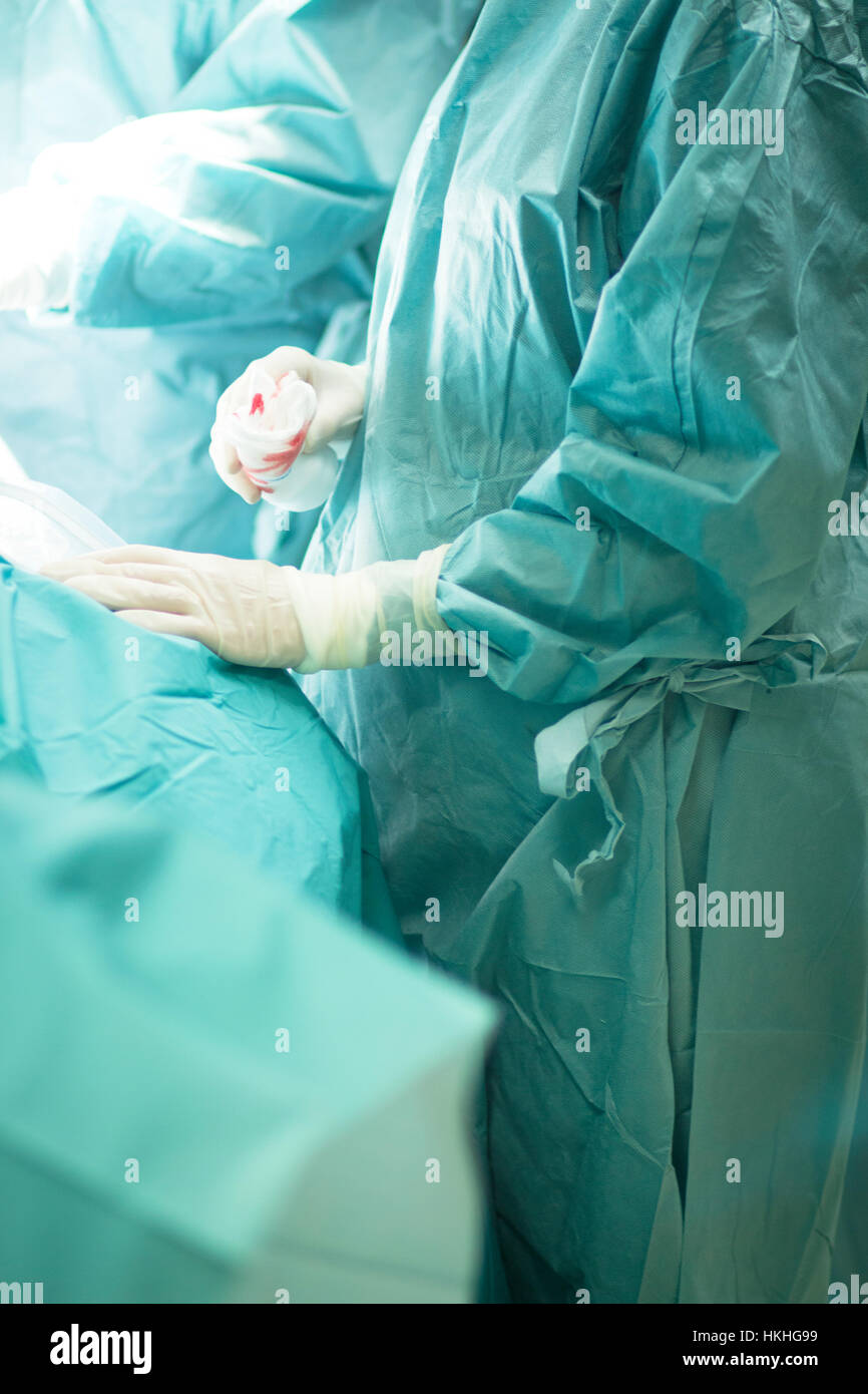Hospital surgery room operating theater procedure Stock Photo - Alamy