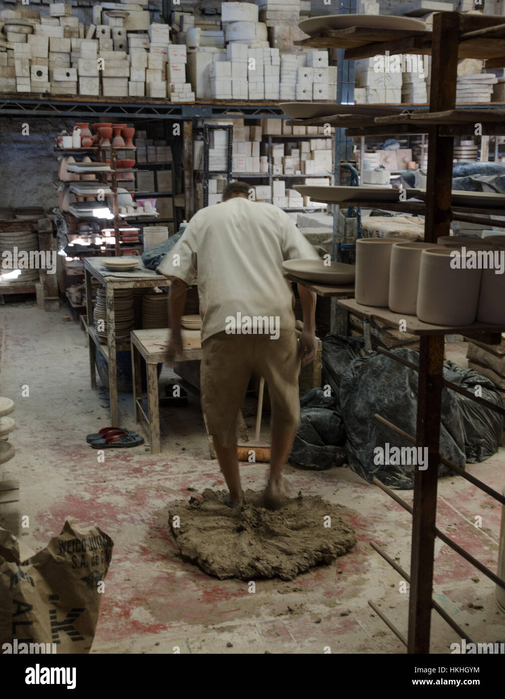 Mixing clay pottery hi-res stock photography and images - Alamy