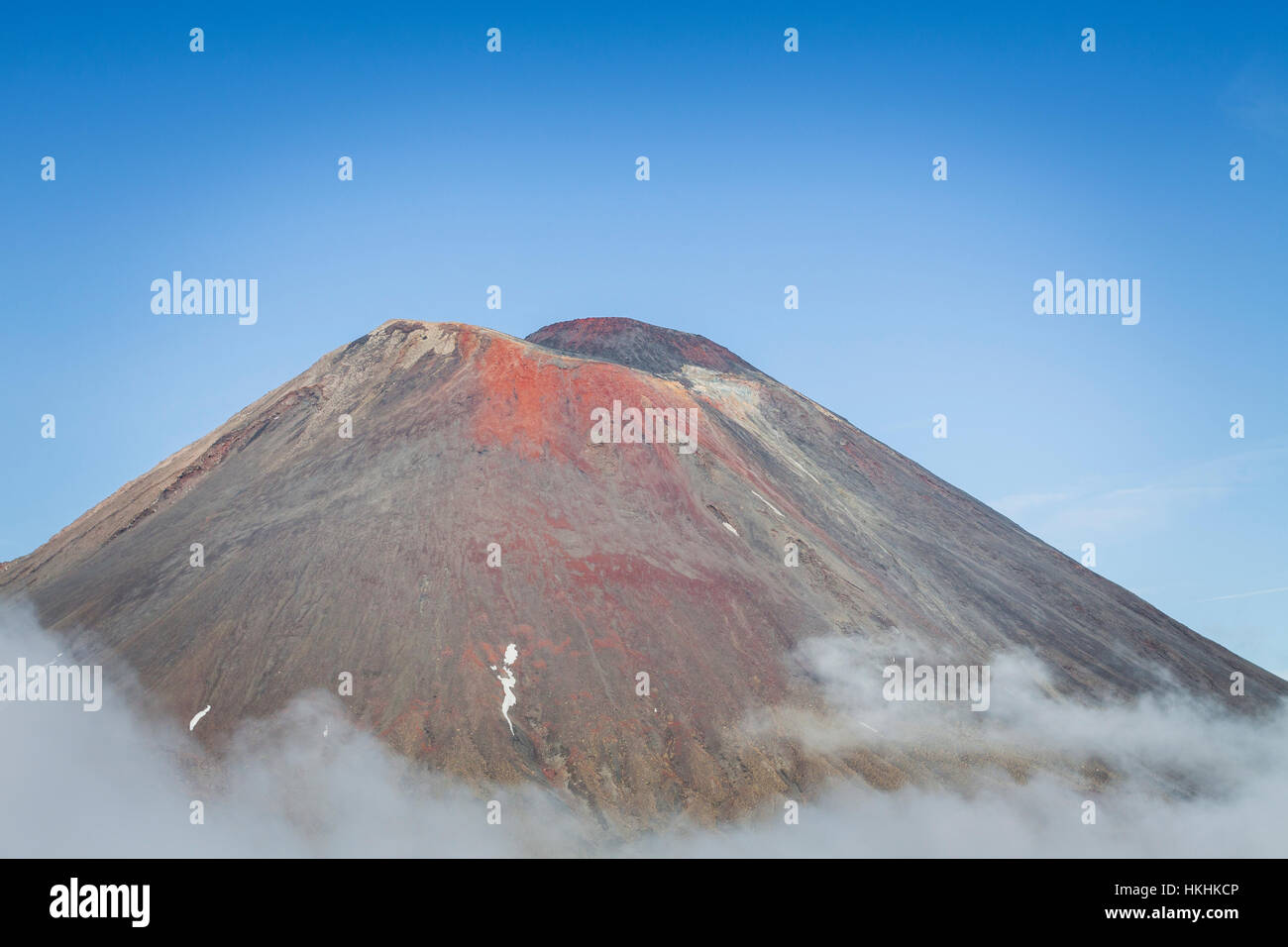 Ngauruhoe volcano (2291mt), Tongariro national park, North island, New ...