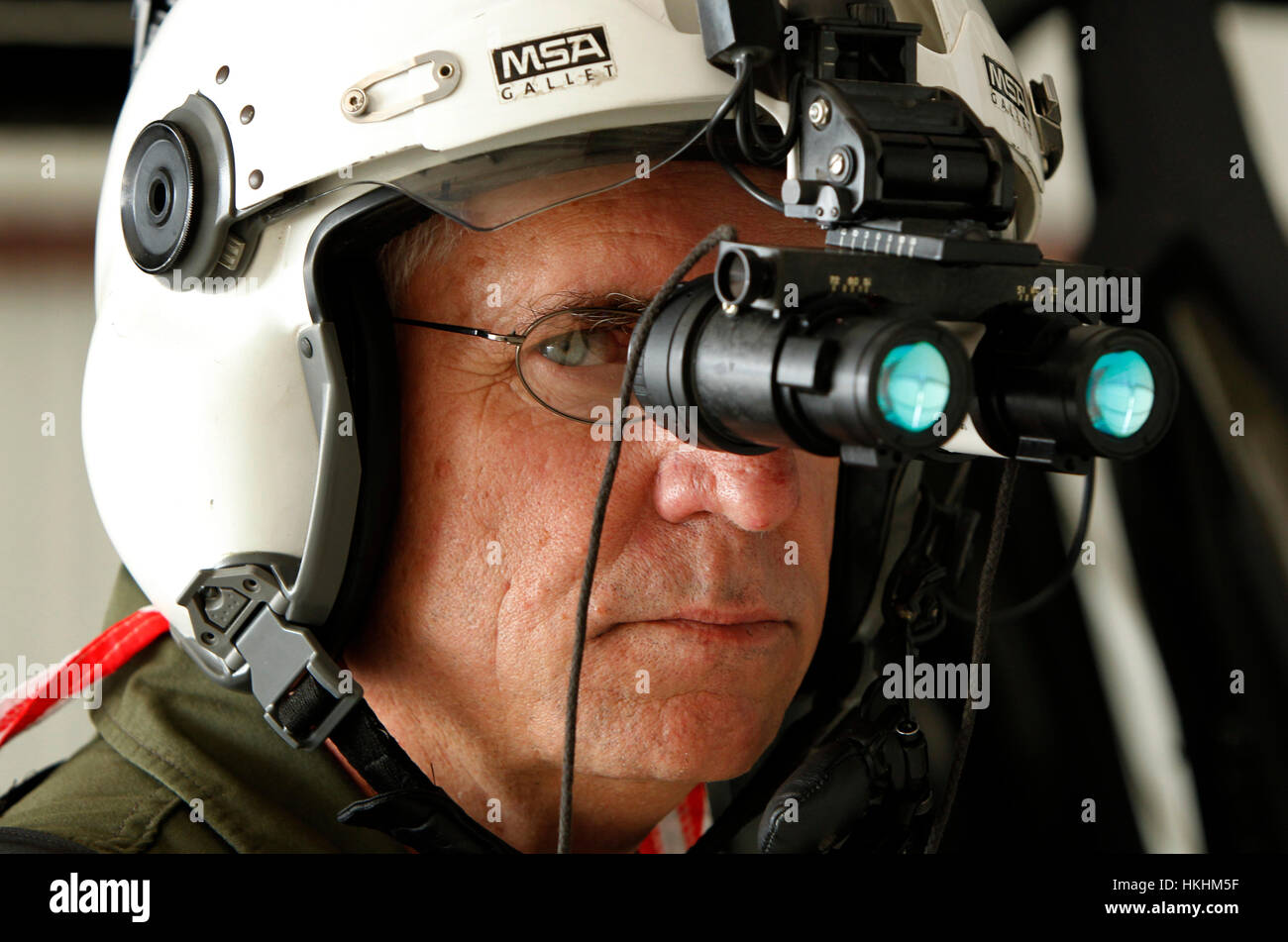 Night vision goggles pilot hi-res stock photography and images - Alamy