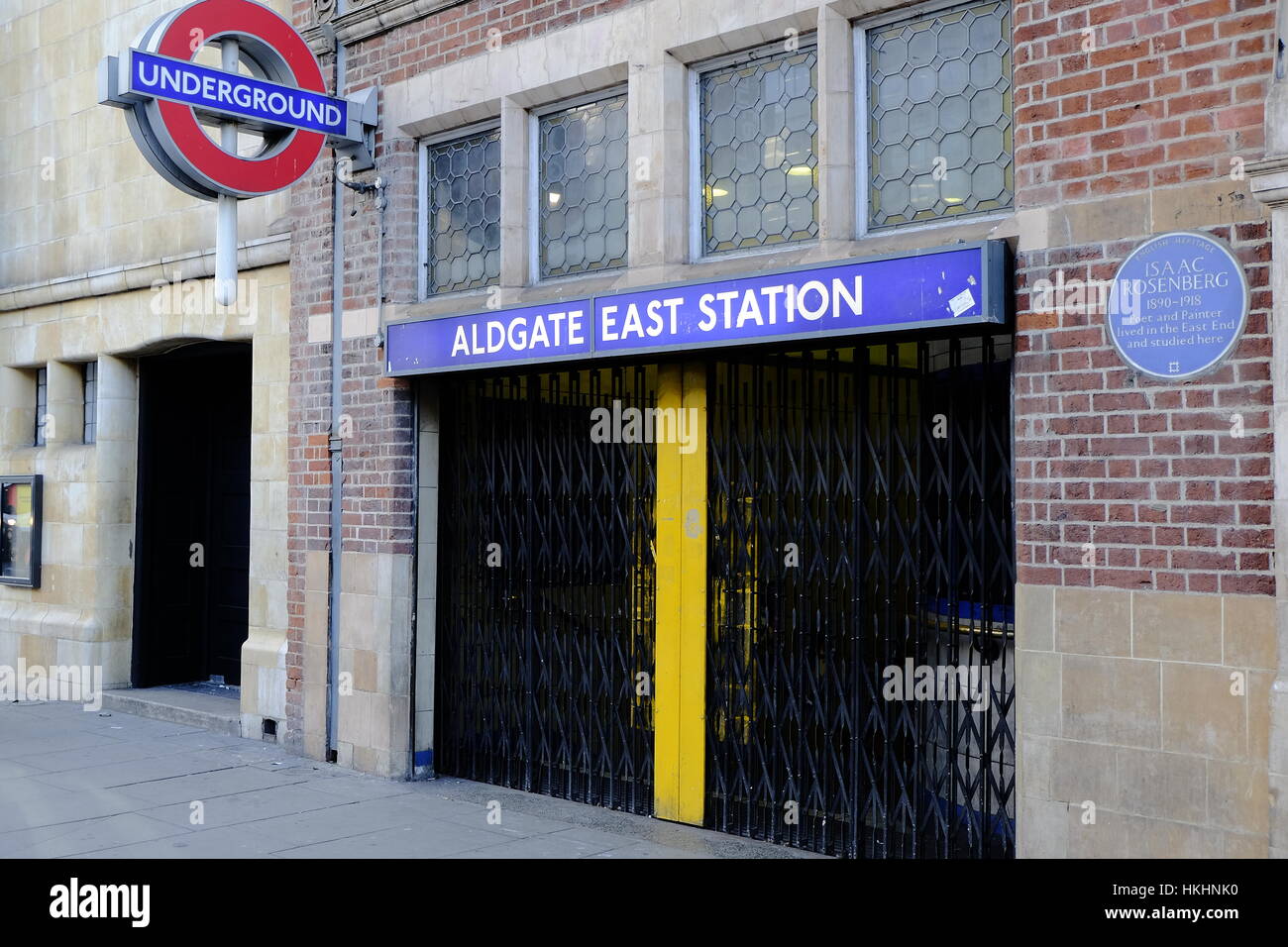 London aldgate station hi-res stock photography and images - Alamy