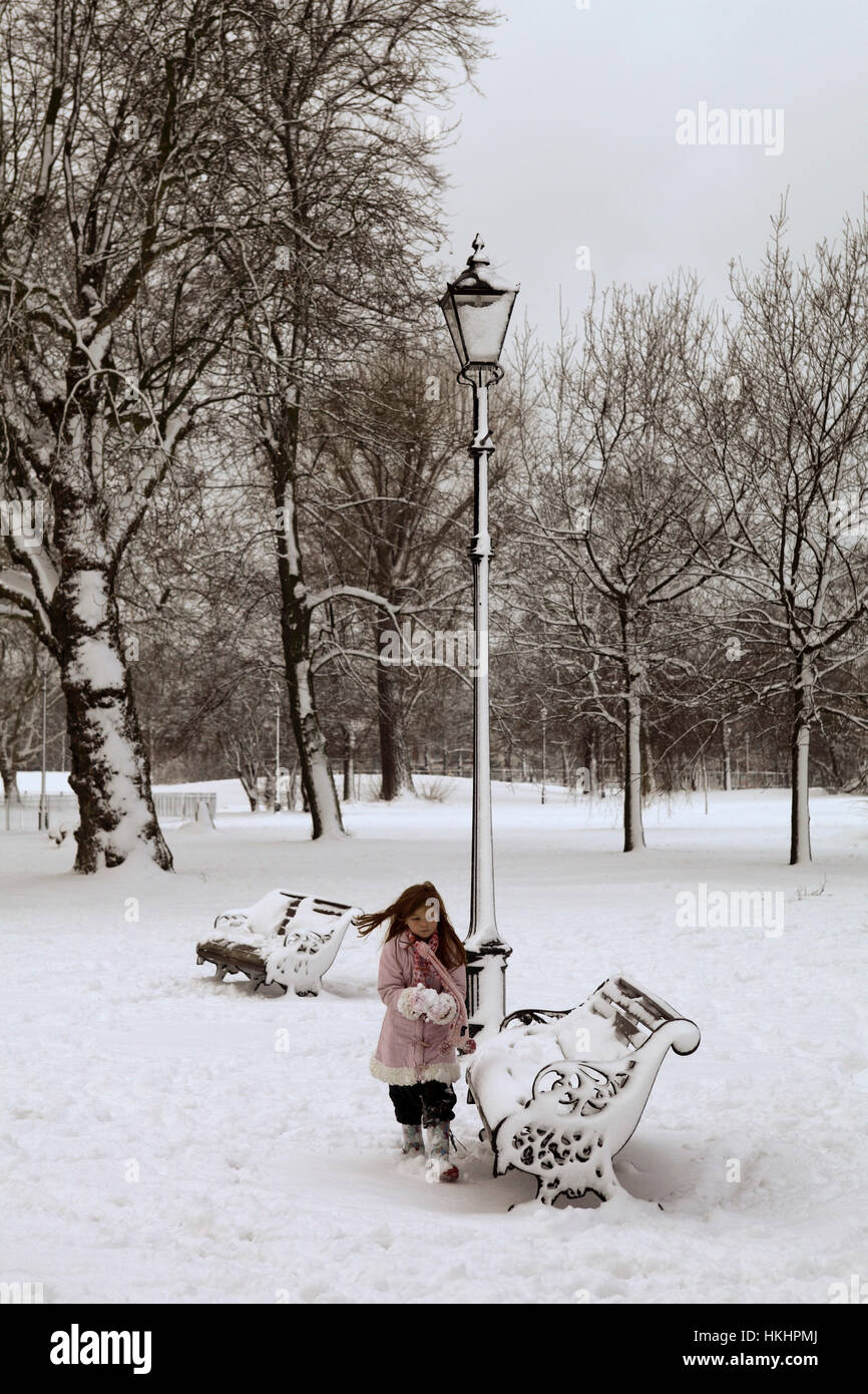 Clapham Common in the snow, London UK Stock Photo - Alamy