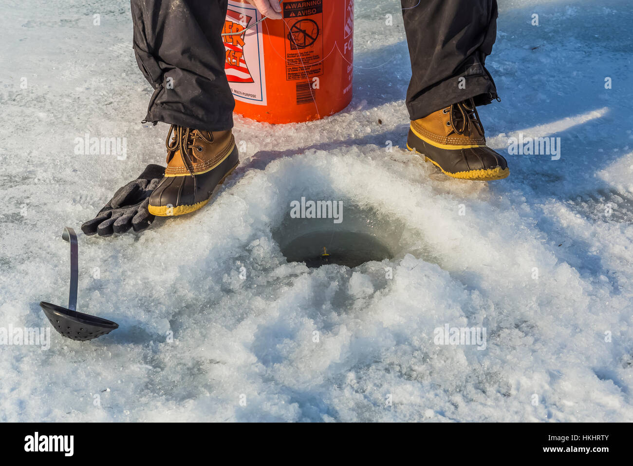 Ice on lake michigan hi-res stock photography and images - Alamy