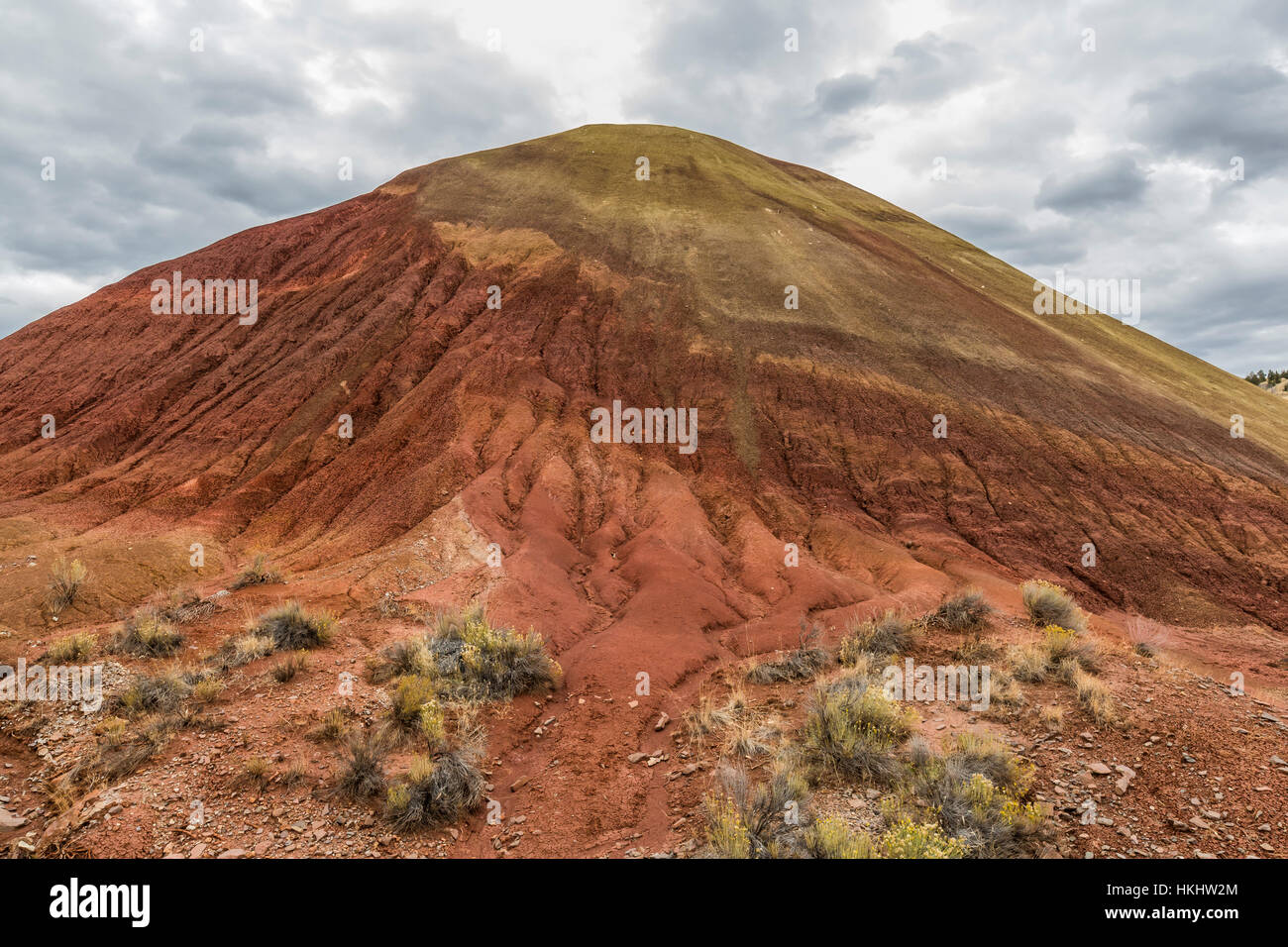Hill with clay soil hi-res stock photography and images - Alamy