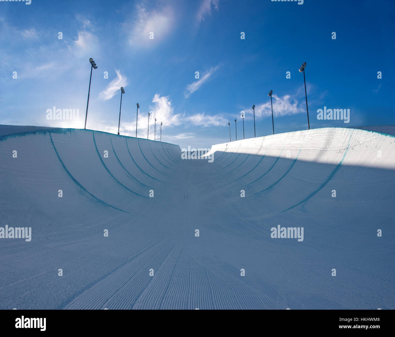 Halfpipe hi-res stock photography and images - Alamy
