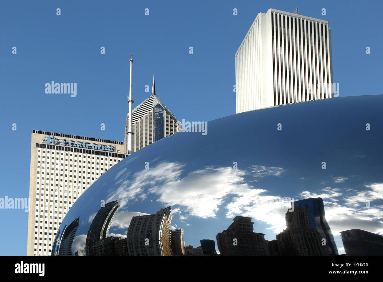 Cloud gate prudential building chicago hi-res stock photography and ...