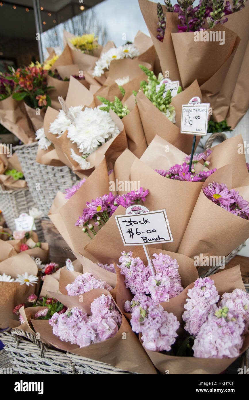 Front of flower shop Stock Photo - Alamy