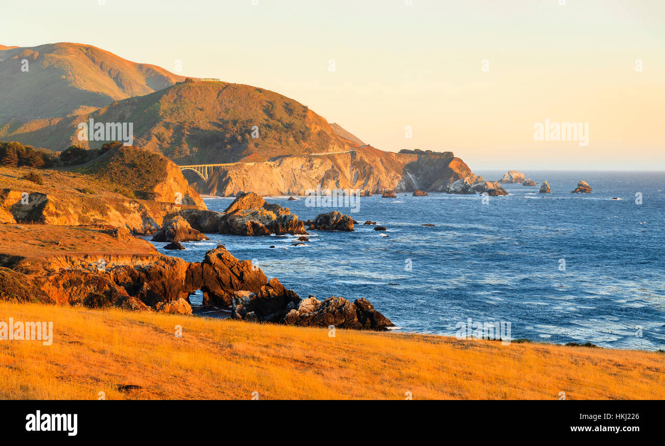 Cliffs along Big Sur coastline near Rocky Creek Bridge on Highway One ...