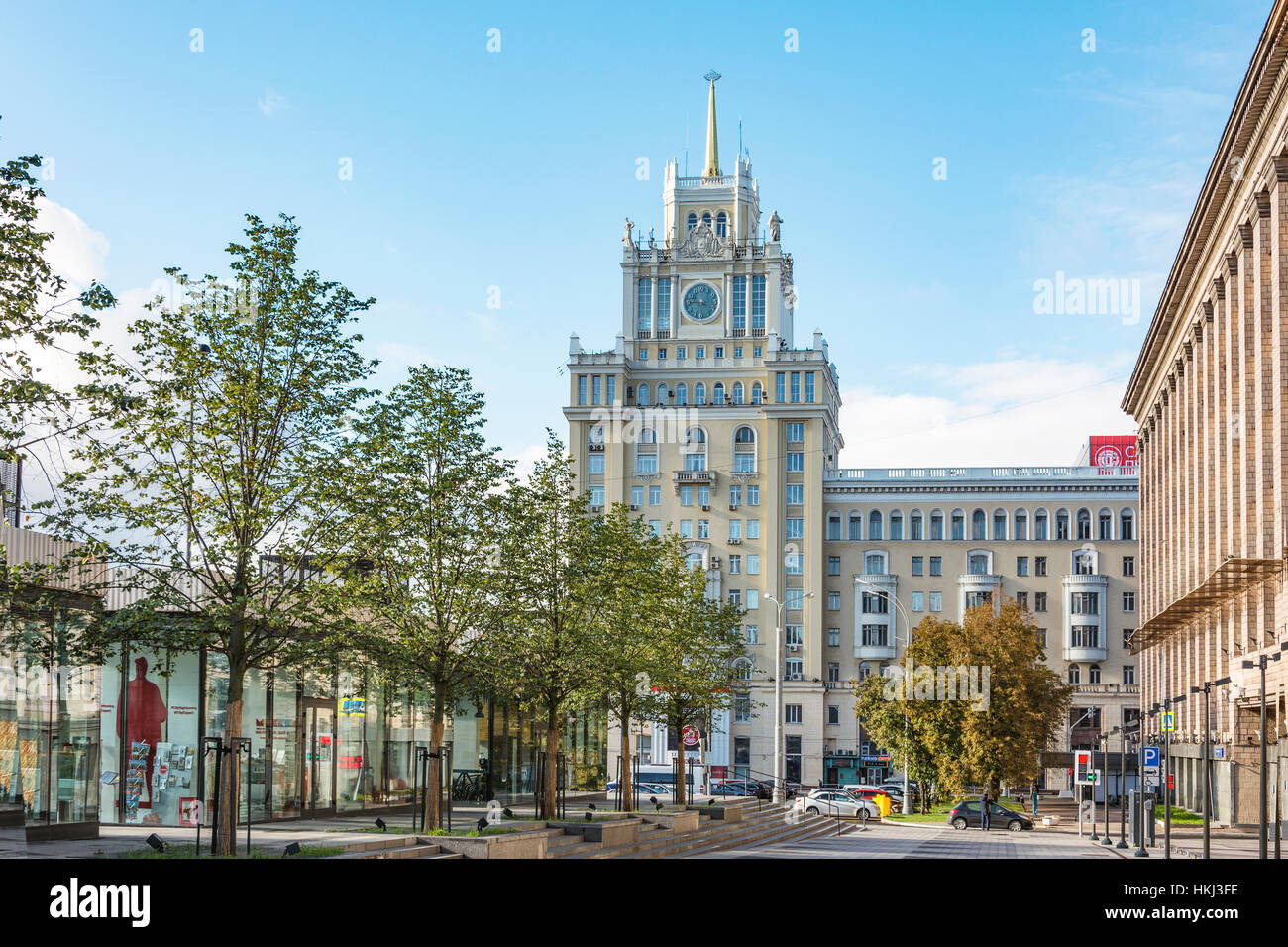 Multi storey hotel building hi-res stock photography and images - Alamy