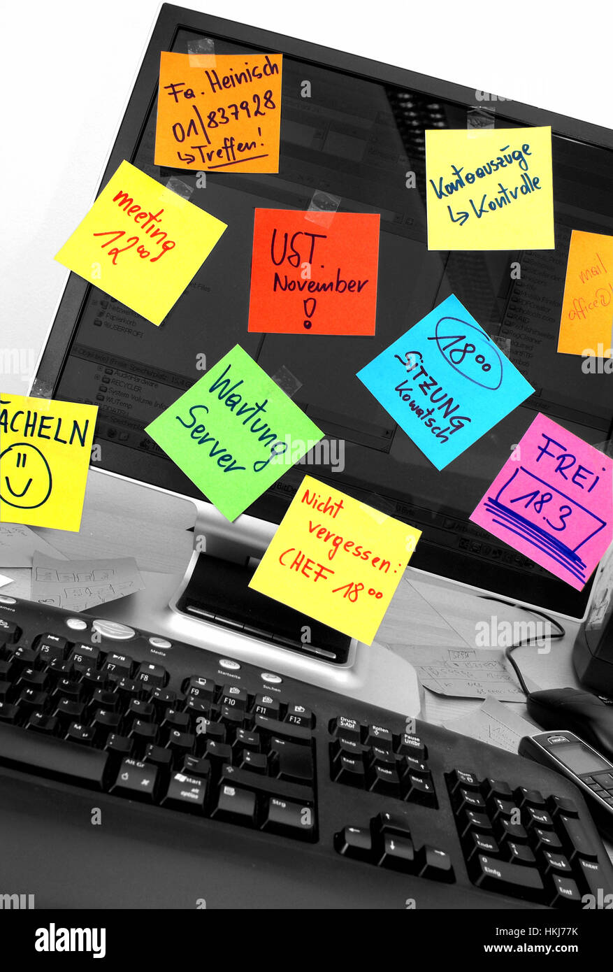 Post its on flat screen Stock Photo - Alamy