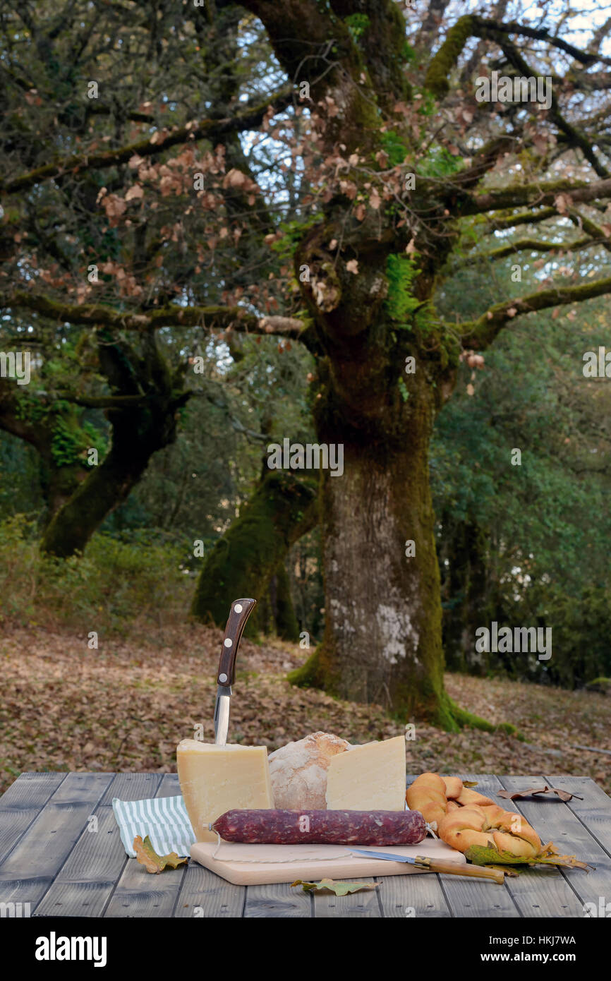 Traditional dinner of Sardinia Stock Photo - Alamy