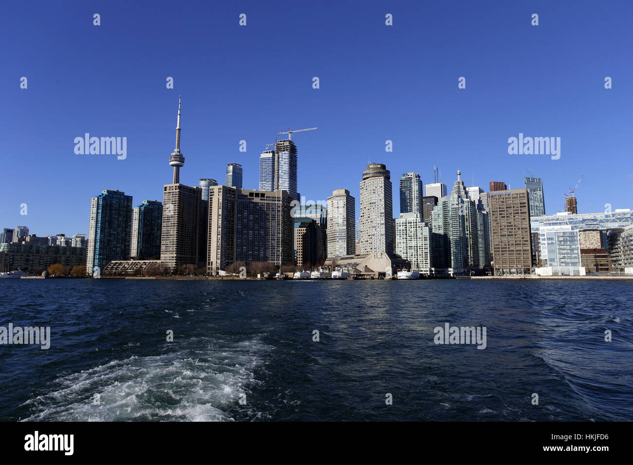 Toronto ferry skyline hi-res stock photography and images - Alamy