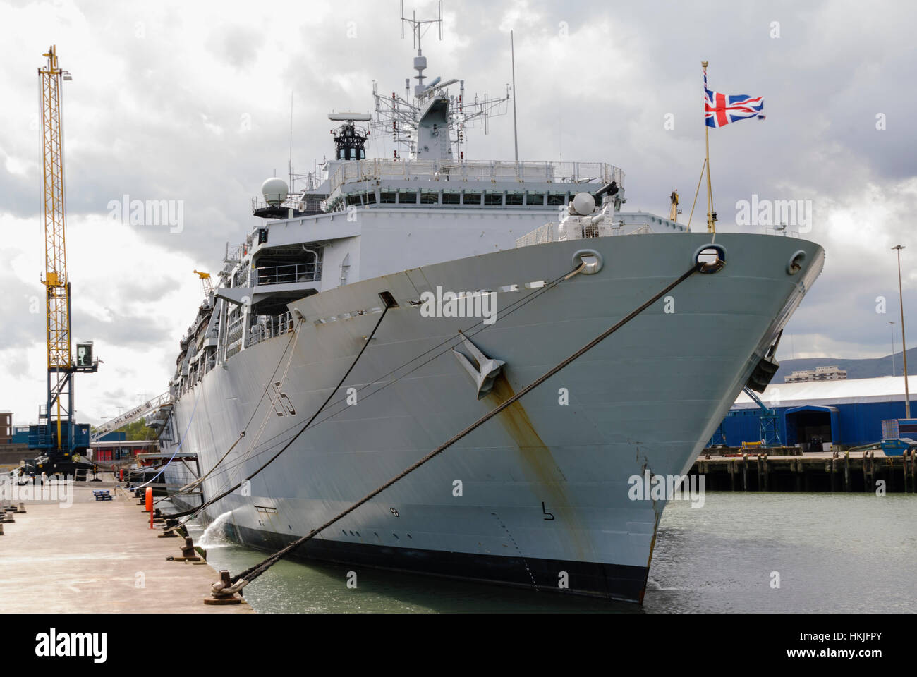 HMS Bulwark, Albion Class amphibious landing and assault ship Stock ...