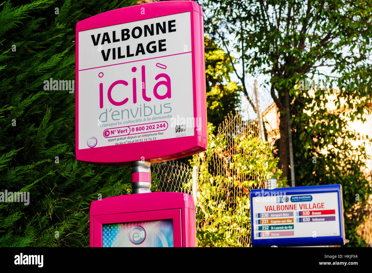 French bus stop sign hi-res stock photography and images - Alamy