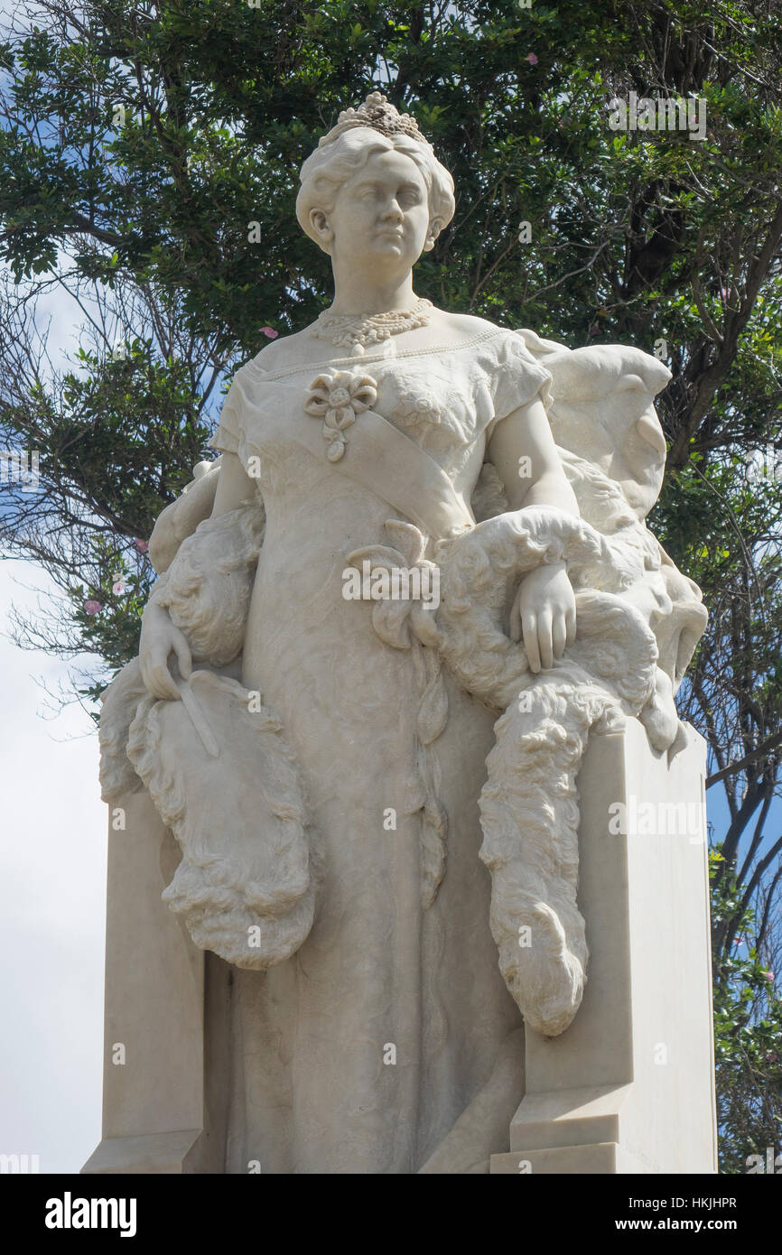 Statue queen wilhelmina hi-res stock photography and images - Alamy