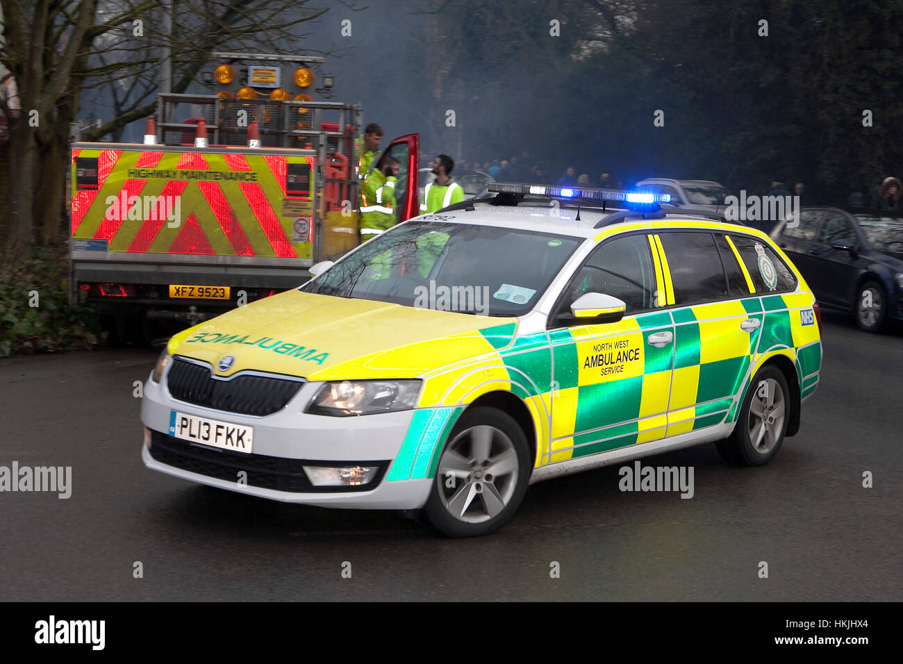 a ambulance medic paramedic emergency urgent healthcare first aid cpr ...