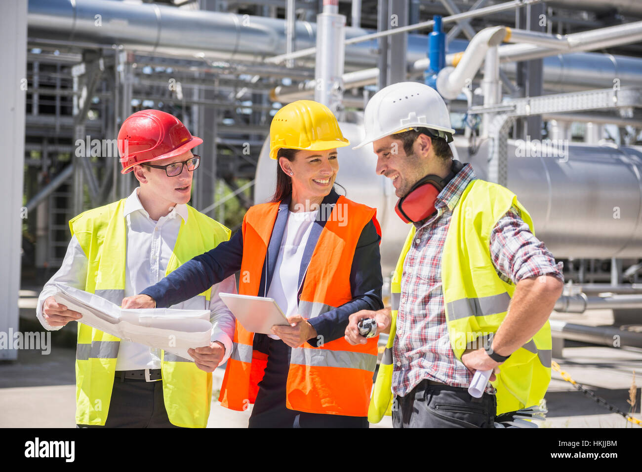 Geothermal power plant construction hi-res stock photography and images ...