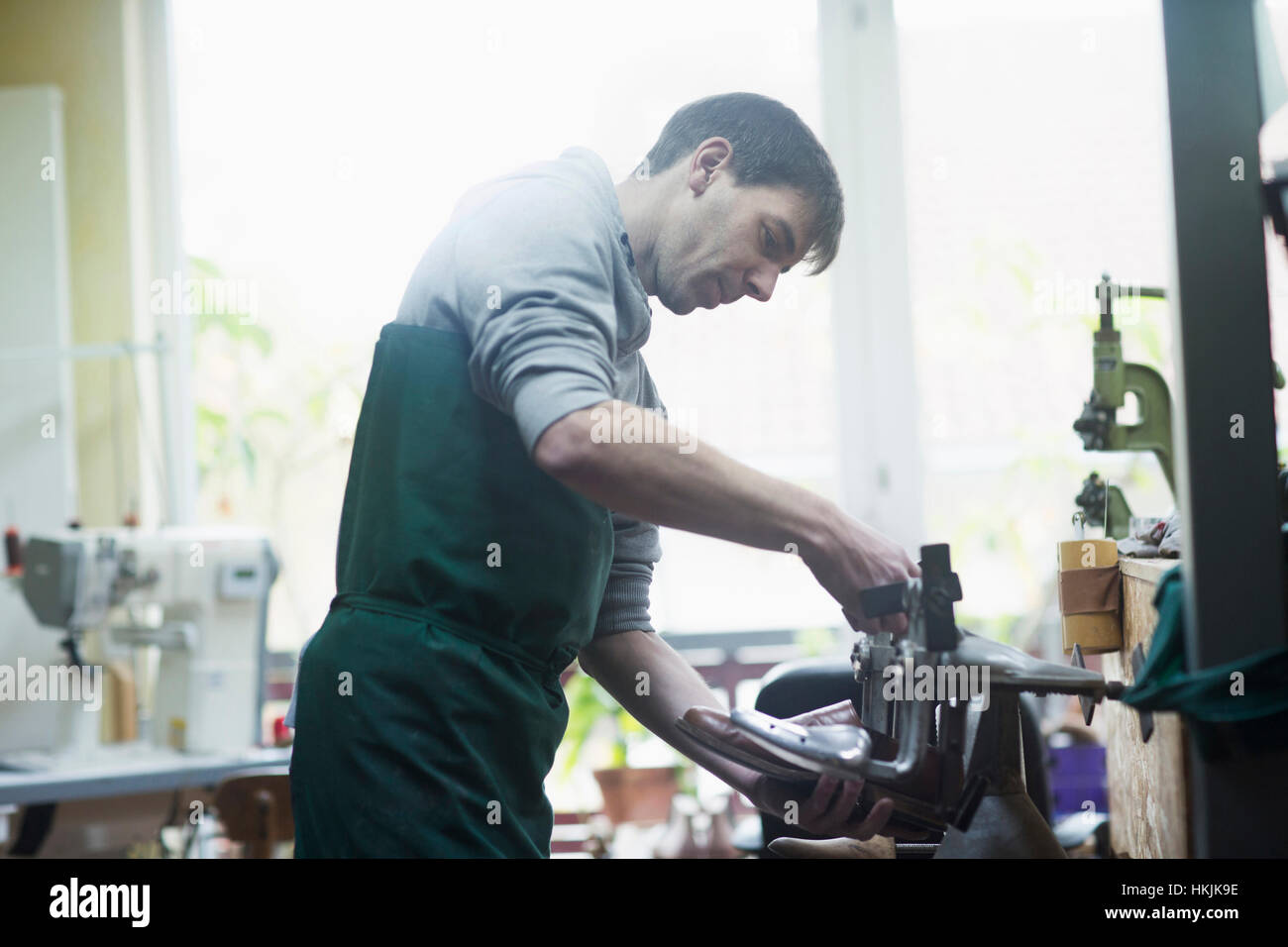 Shoemakers apron hi-res stock photography and images - Alamy