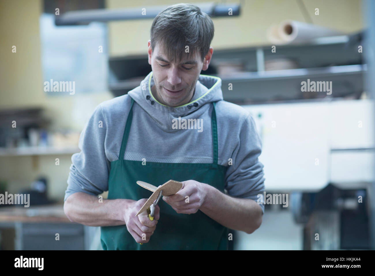 Shoemakers apron hi-res stock photography and images - Alamy