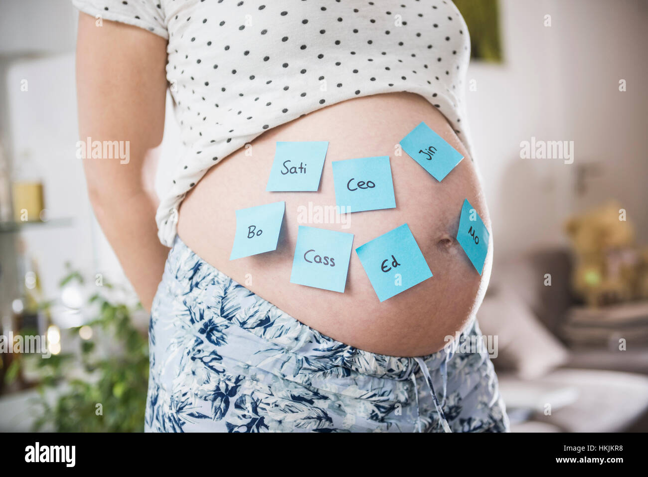 Amanda Seyfried Stomach Scar