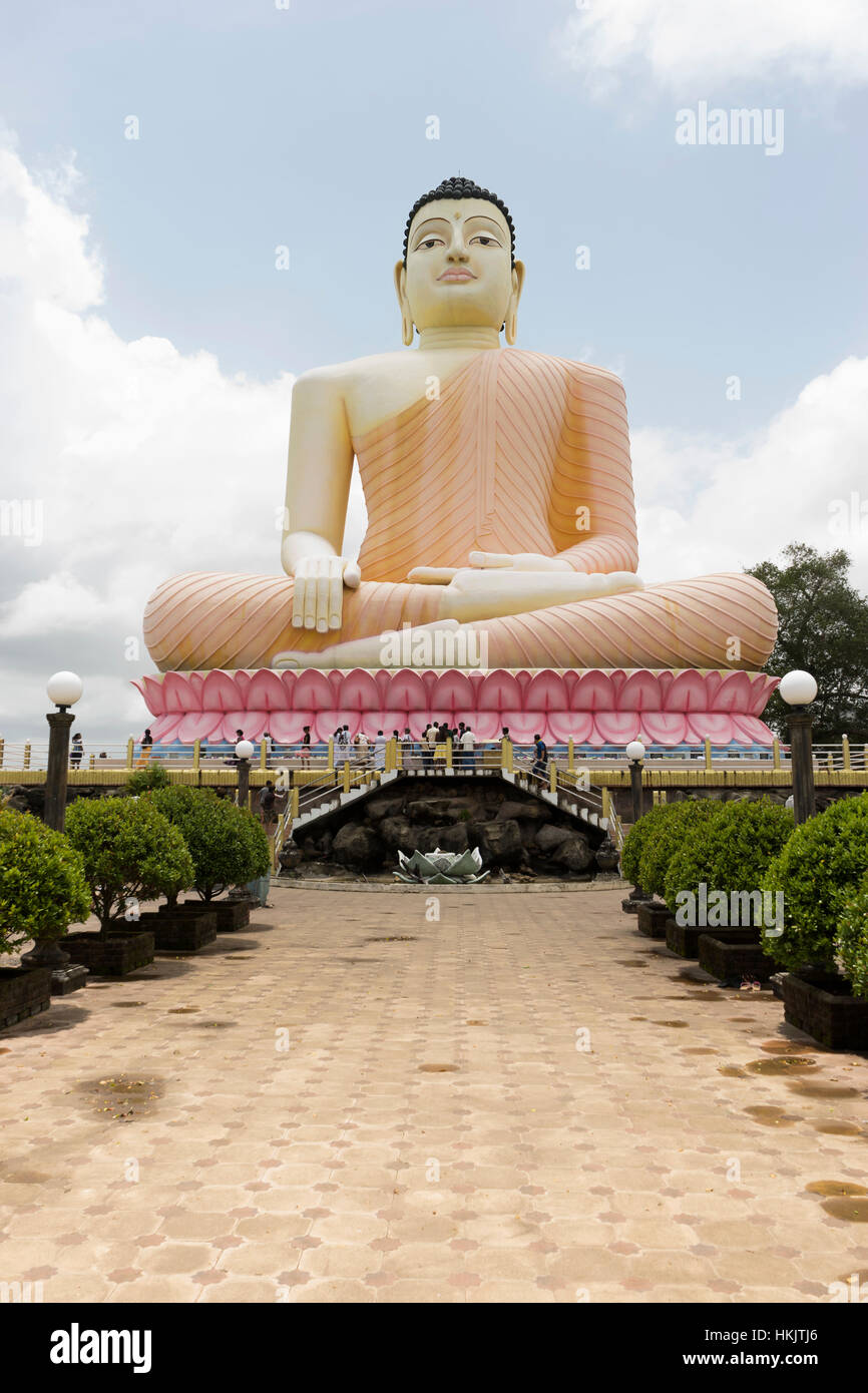The gigantic Buddha Statue at Kande Viharaya Temple, Beruwala, Sri ...