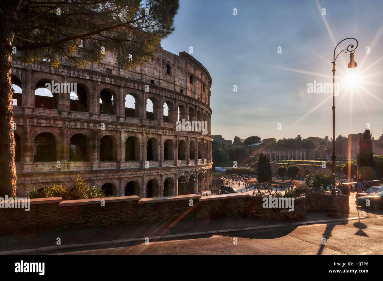 Colosseum ancient structure hi-res stock photography and images - Alamy
