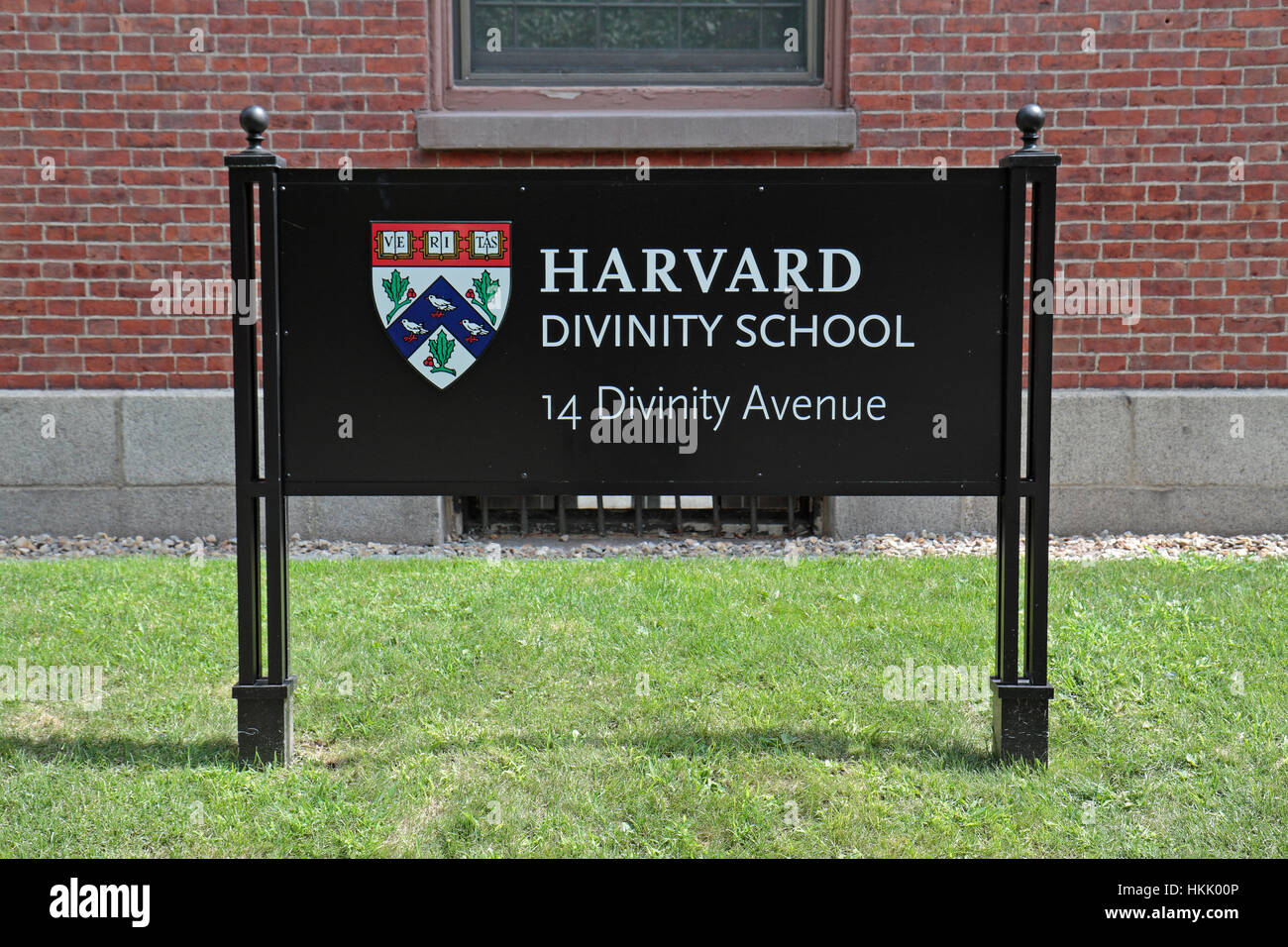 Harvard university sign hi-res stock photography and images - Alamy