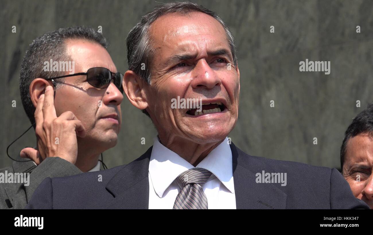 Politician speaking hi-res stock photography and images - Alamy