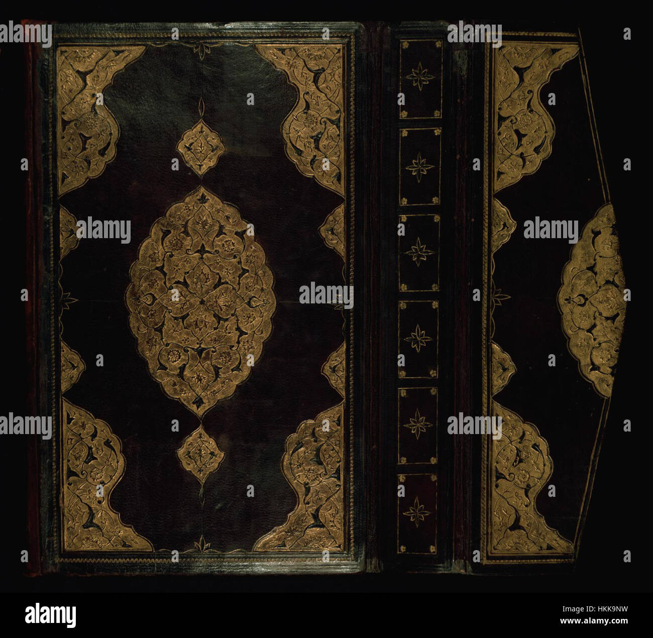 Islamic bindings hi-res stock photography and images - Alamy