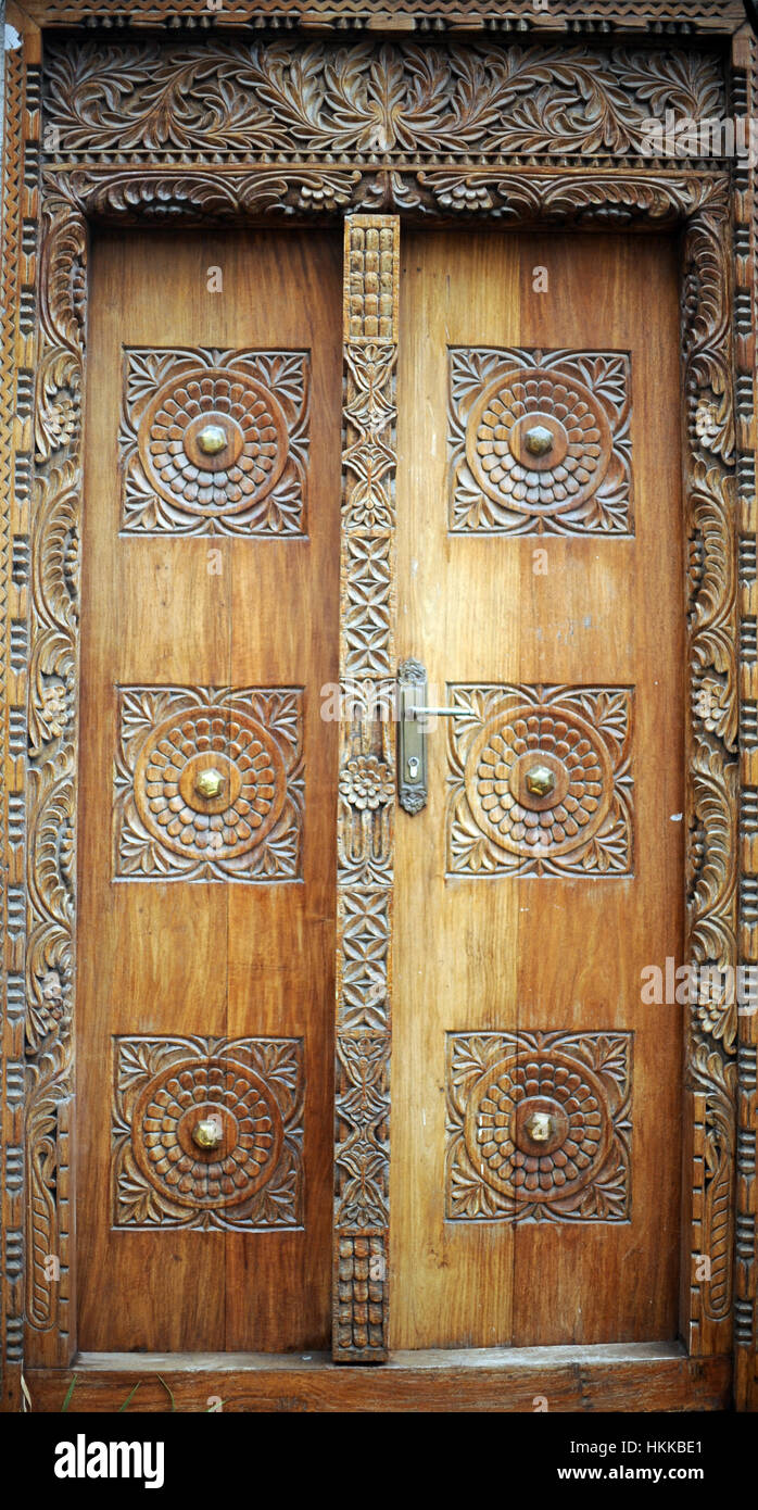 Stone Town, Zanzibar. 6th Mar, 2016. A typical regional front door with ...