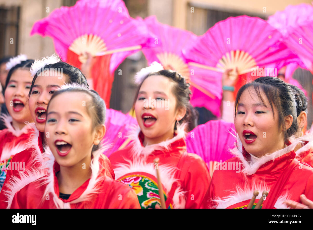 Chinese community in madrid hi-res stock photography and images - Alamy