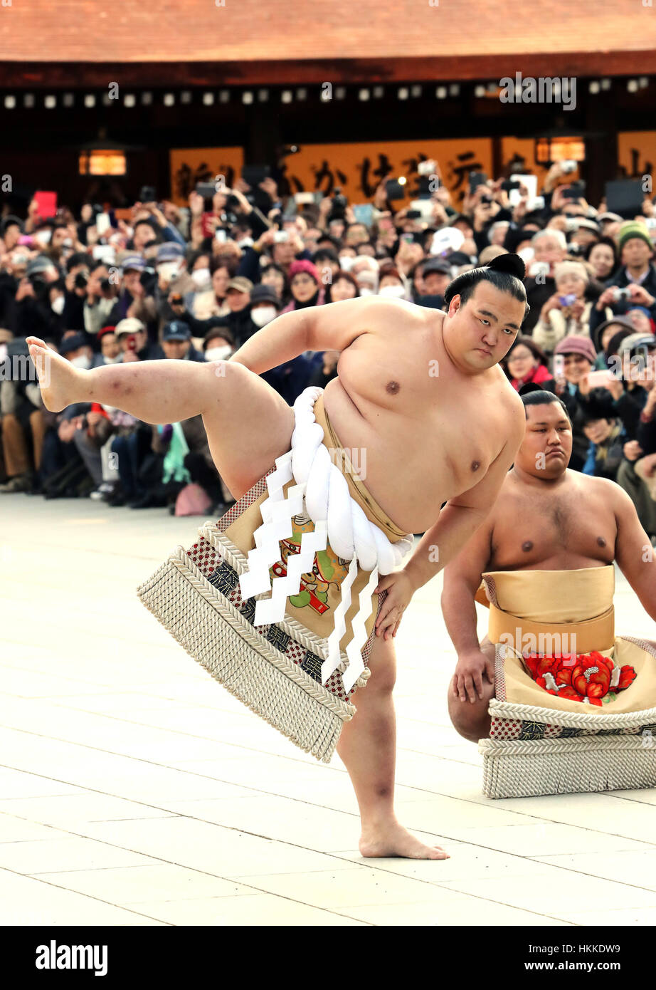 Tokyo, Japan. 27th Jan, 2017. Newly promoted Sumo grand champion ...