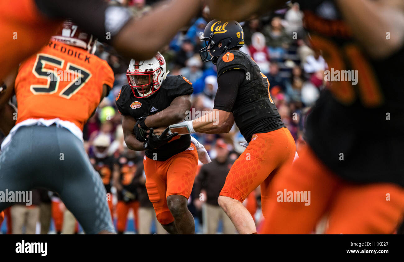 Matt dayes hi-res stock photography and images - Alamy